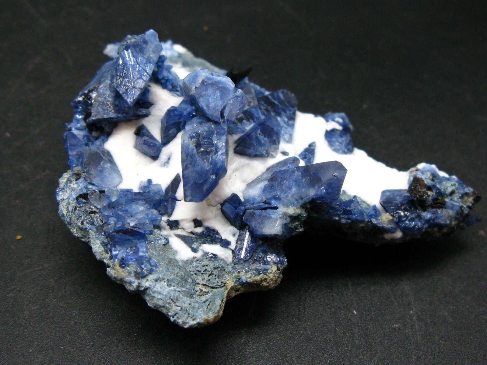 Museum Benitoite and Neptunite on Natrolite Cluster From California 3.2 Etsy