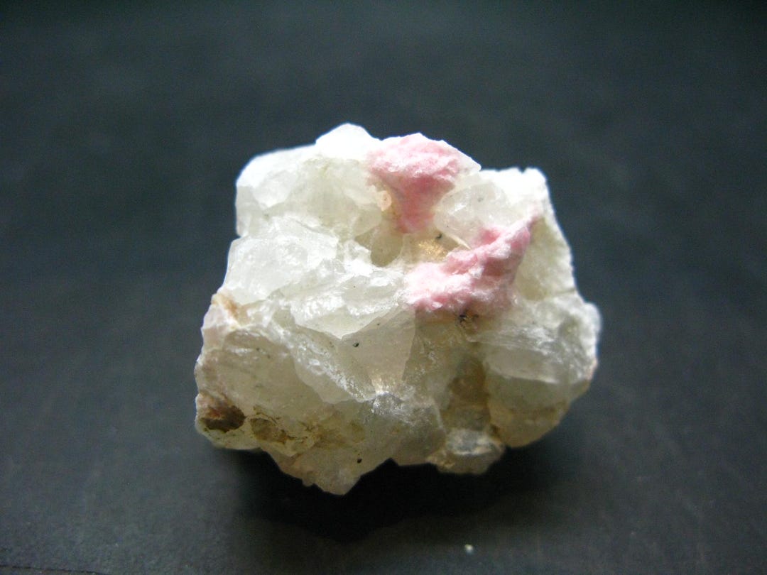 Rare Pink Tugtupite Crystals in Matrix From Greenland 17.70 Grams 1.0 ...