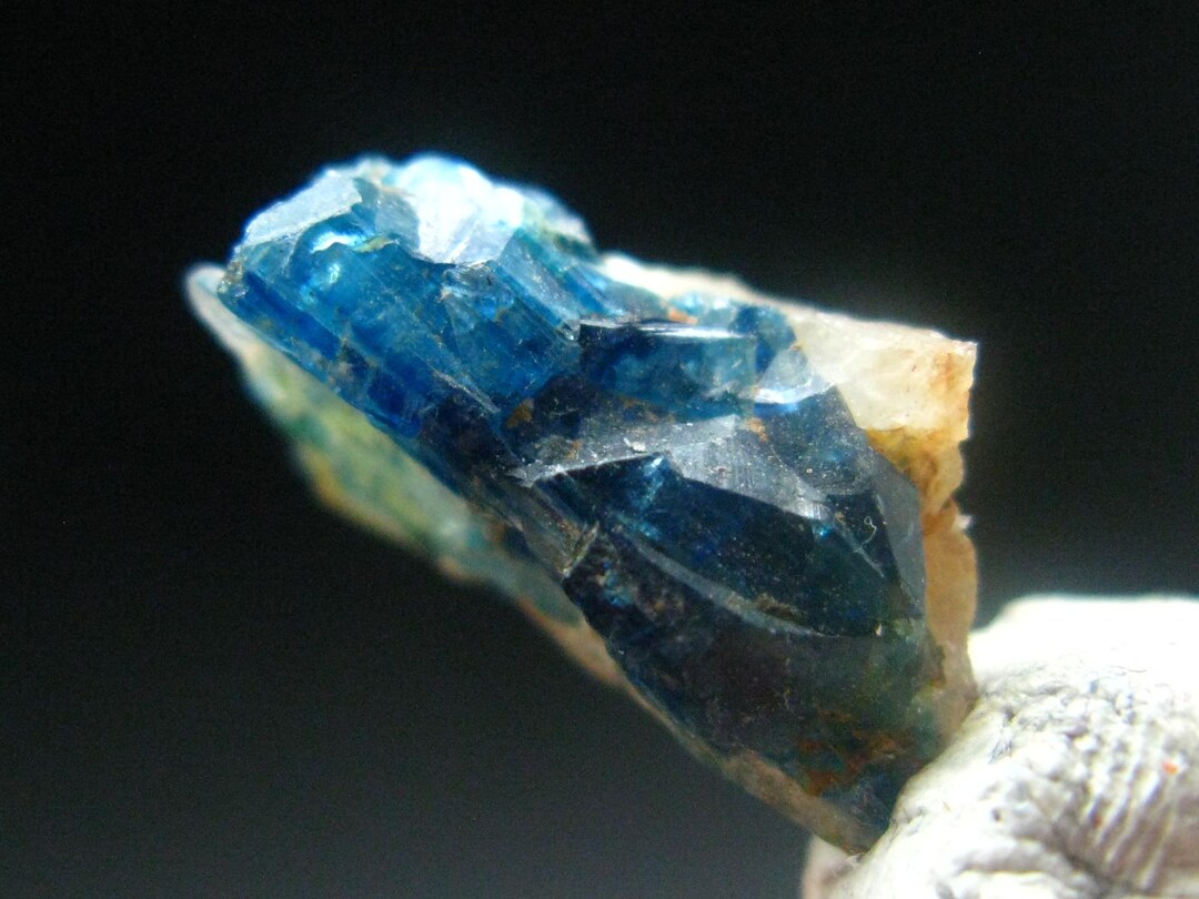 Large Euclase Blue Crystal From Zimbabwe 5.97 Carats 0.6 - Etsy
