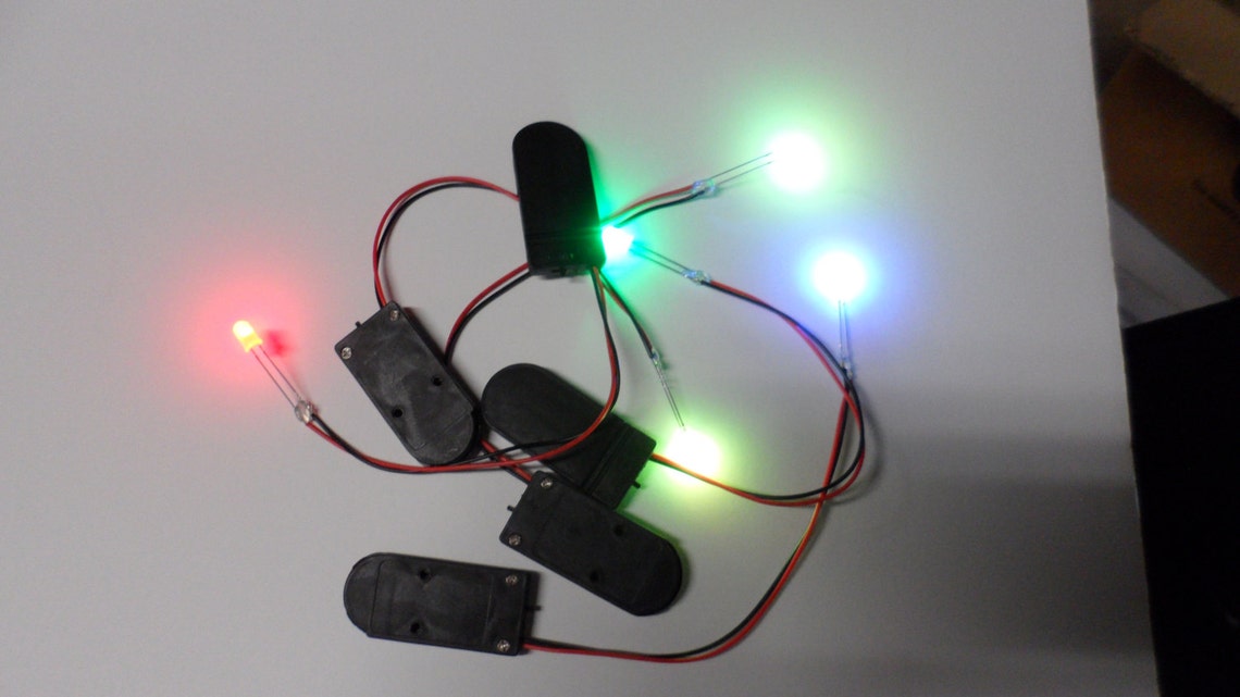 Lot of 5 LED Battery Operated Lights in RGB or Candle Flicker - Etsy