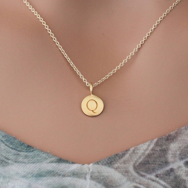 Q Necklace - Etsy