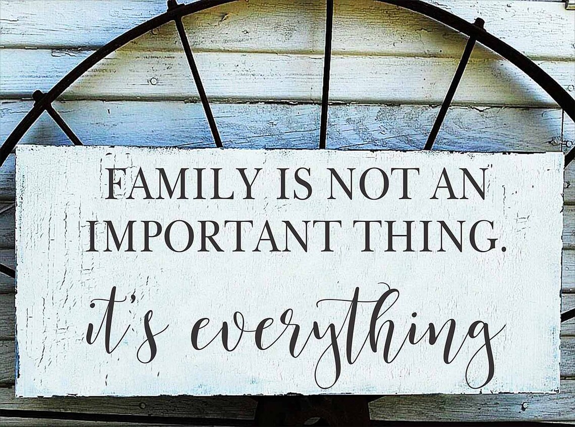 Family is not an important thing it's EVERYTHING Stencil | Etsy