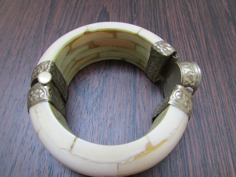 FABULOUS 70's Vintage Bracelet Wide Chunky Bone Bangle - Etsy
