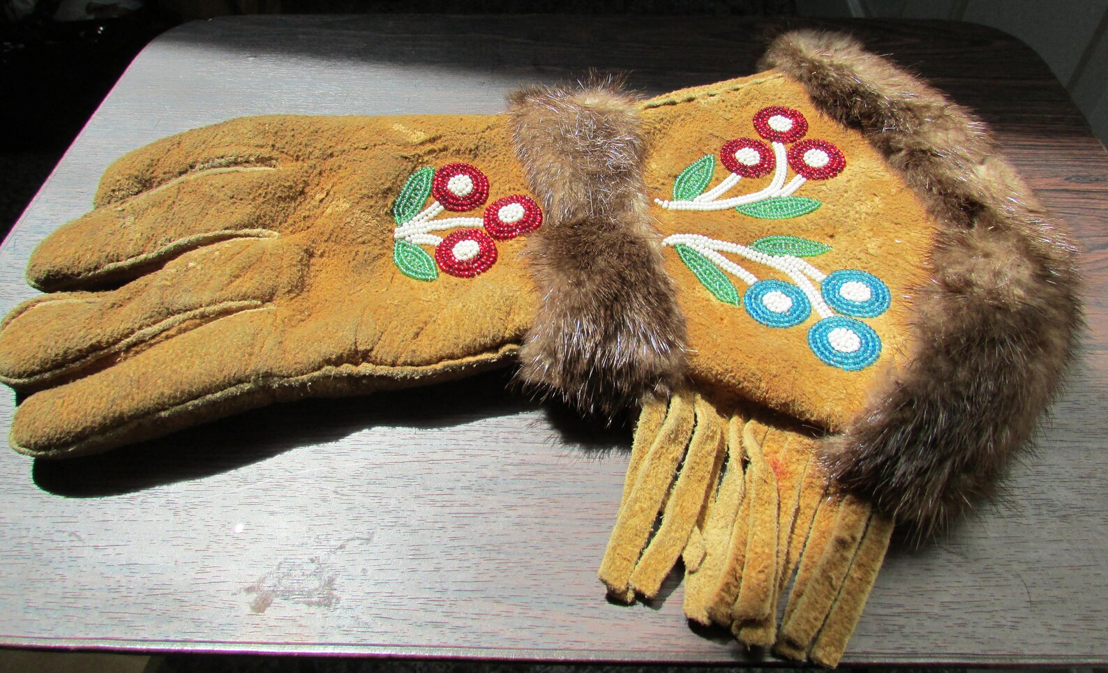 Vintage Native American Beaded Gauntlet Gloves With Fur Trim and Fringe ...