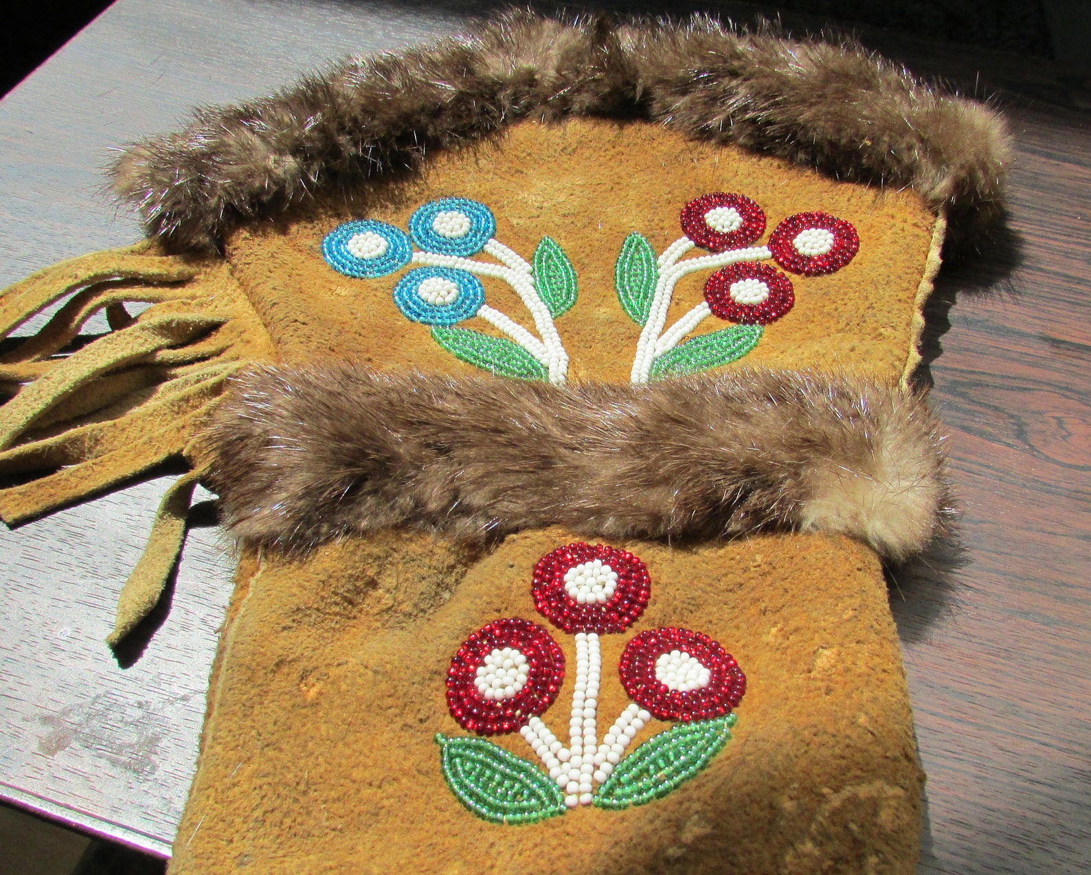 Vintage Native American Beaded Gauntlet Gloves With Fur Trim and Fringe ...