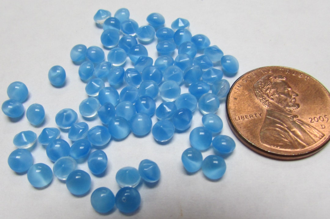 Vintage Rhinestones Blue Glass Moon Glow Moonstone Round Chatons Size ...