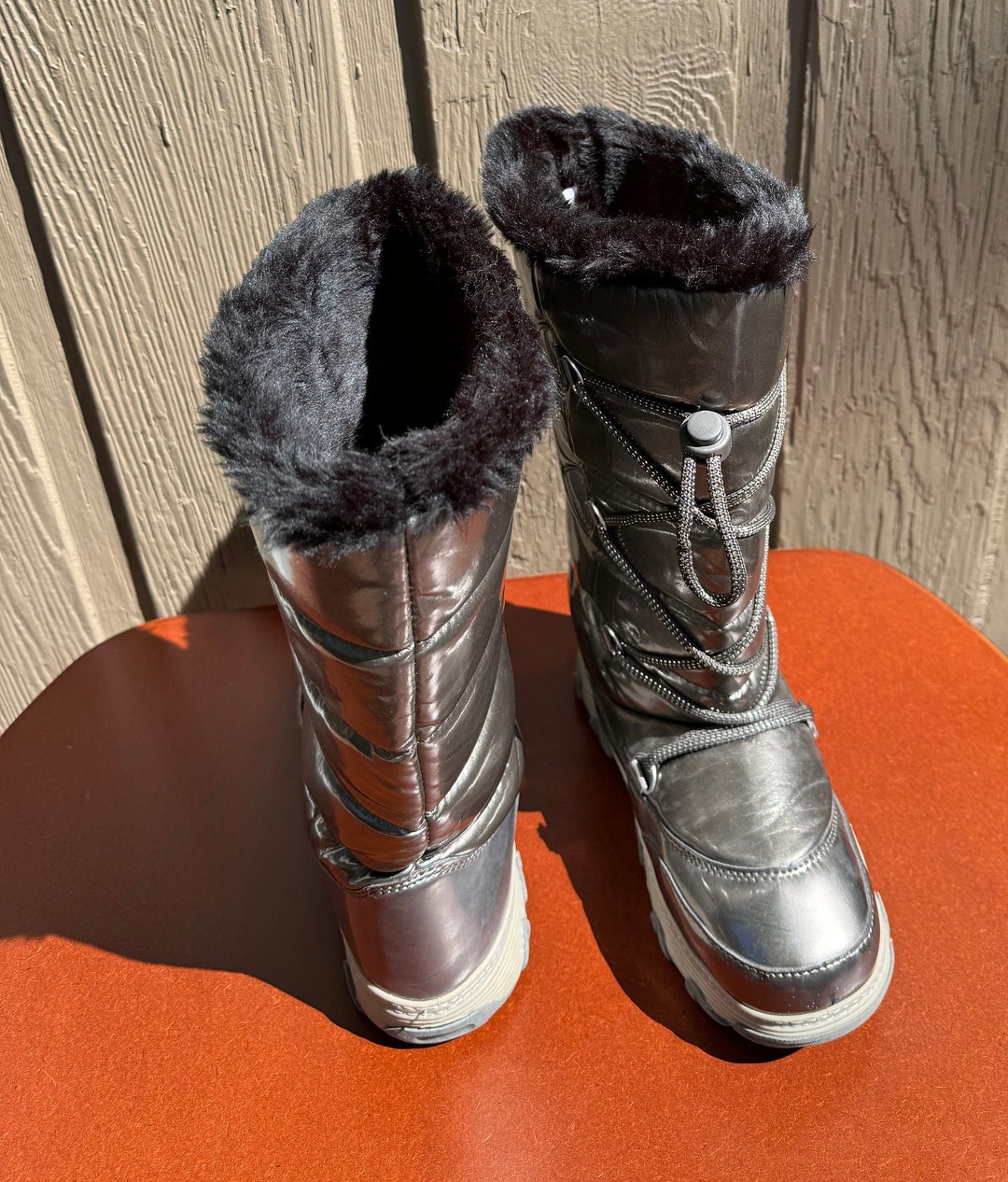 Vintage Moon Boots Metallic Bronze Lightly Used Size 8 Pair Great Gift ...