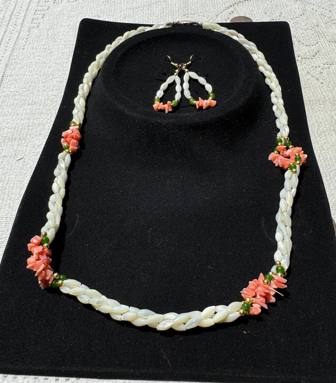 Vintage Carved MOP Mother of Pearl, Faux Jade Bead and Pink Coral Shell ...