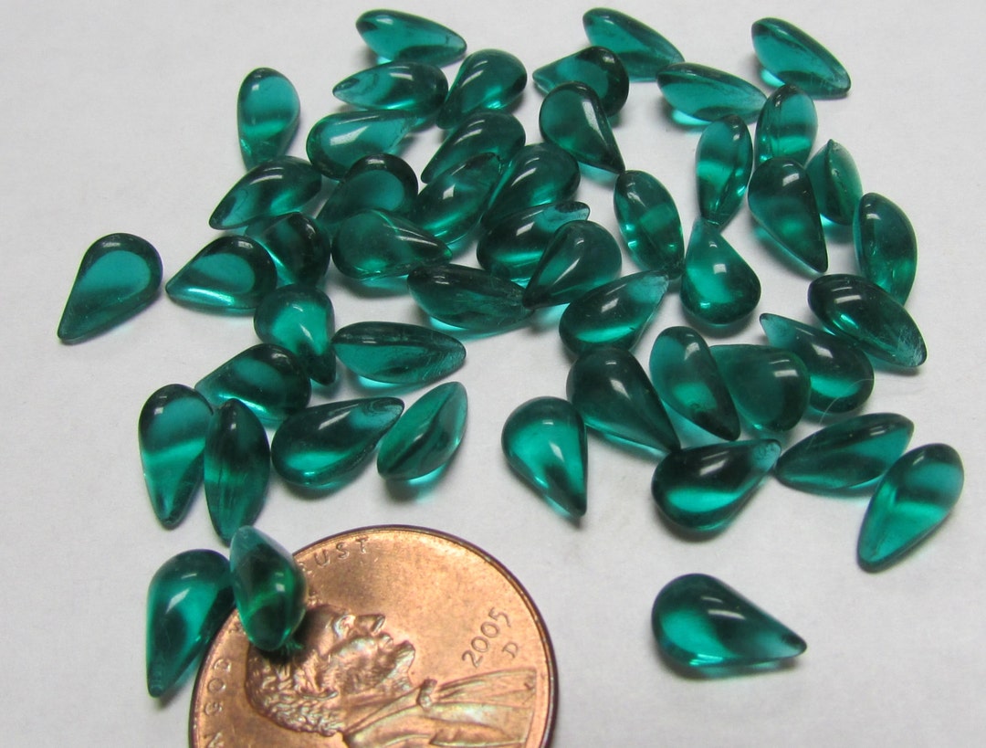 Vintage Emerald Green Cab Top Pear Unfoiled Glass Stones Size 8x5 Mm ...
