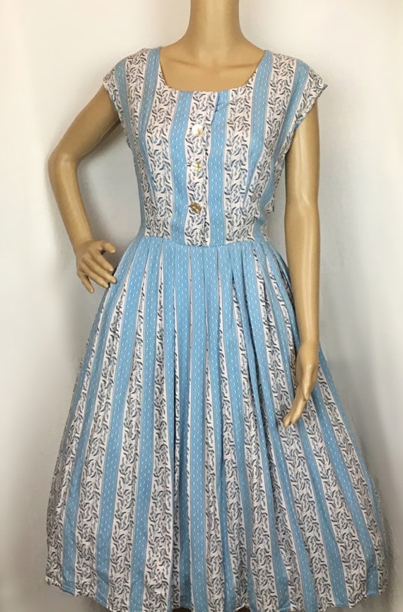 Vintage Early 1950s Mid Century Pin Up Blue & White F… - Gem