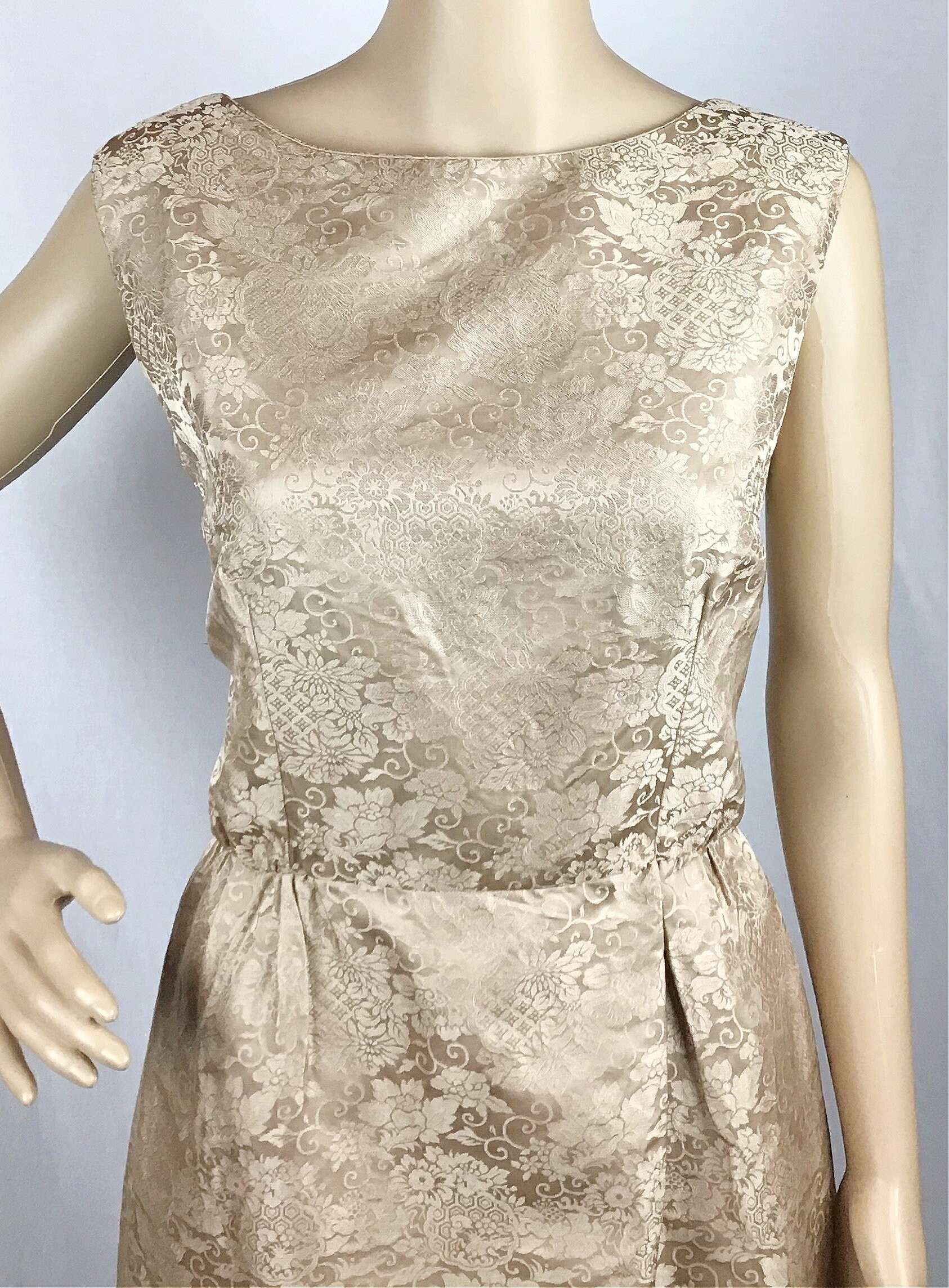 Vintage Early 1960s Designer Dynasty Label Mid Century Pin up Champagne ...