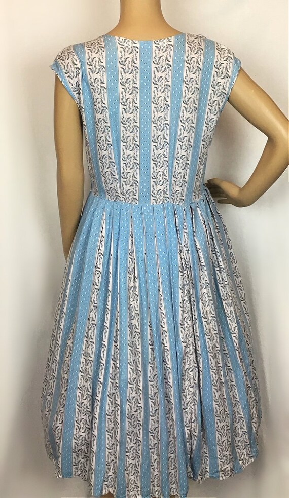 Vintage Early 1950s Mid Century Pin Up Blue & White F… - Gem
