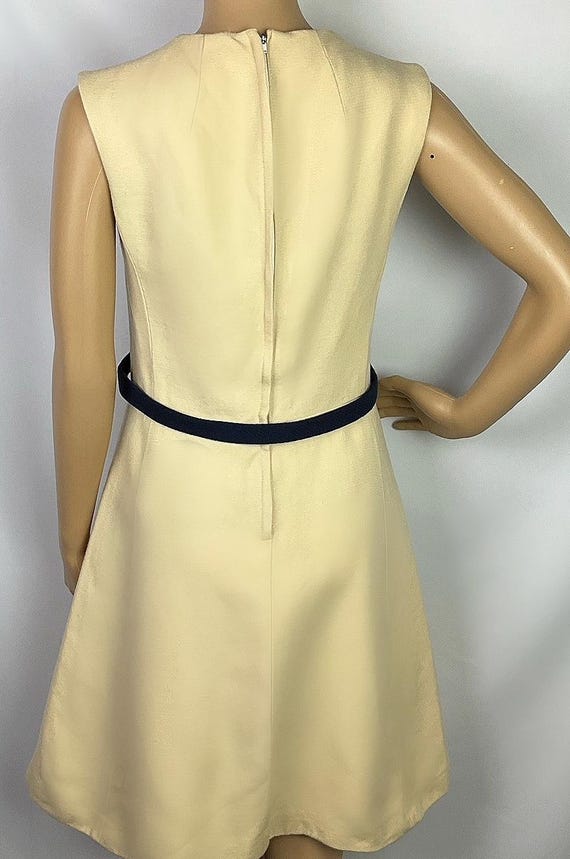 Vintage 1960s Mod Cream Beige & Navy Blue Belted Spac… - Gem