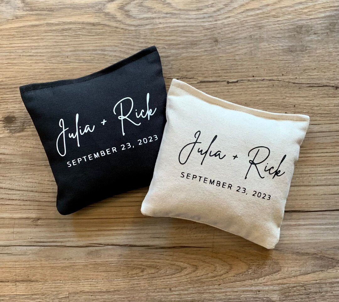 8 Custom Wedding Bean Bags for Cornhole Modern Script Couple Names With ...
