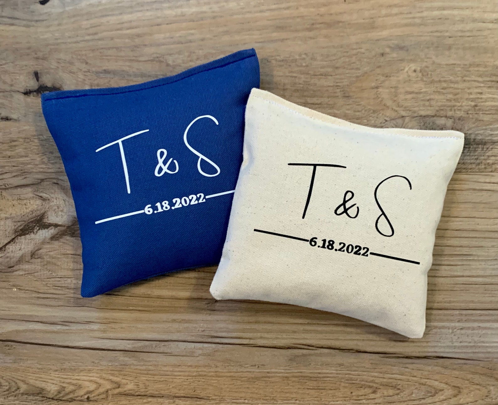 8 Custom Bean Bags for Cornhole First or Last Name Initial - Etsy