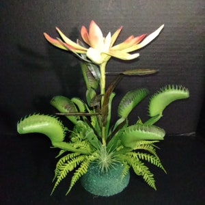 Artificial Venus Flytrap With Protea Flower and Ferns - Etsy