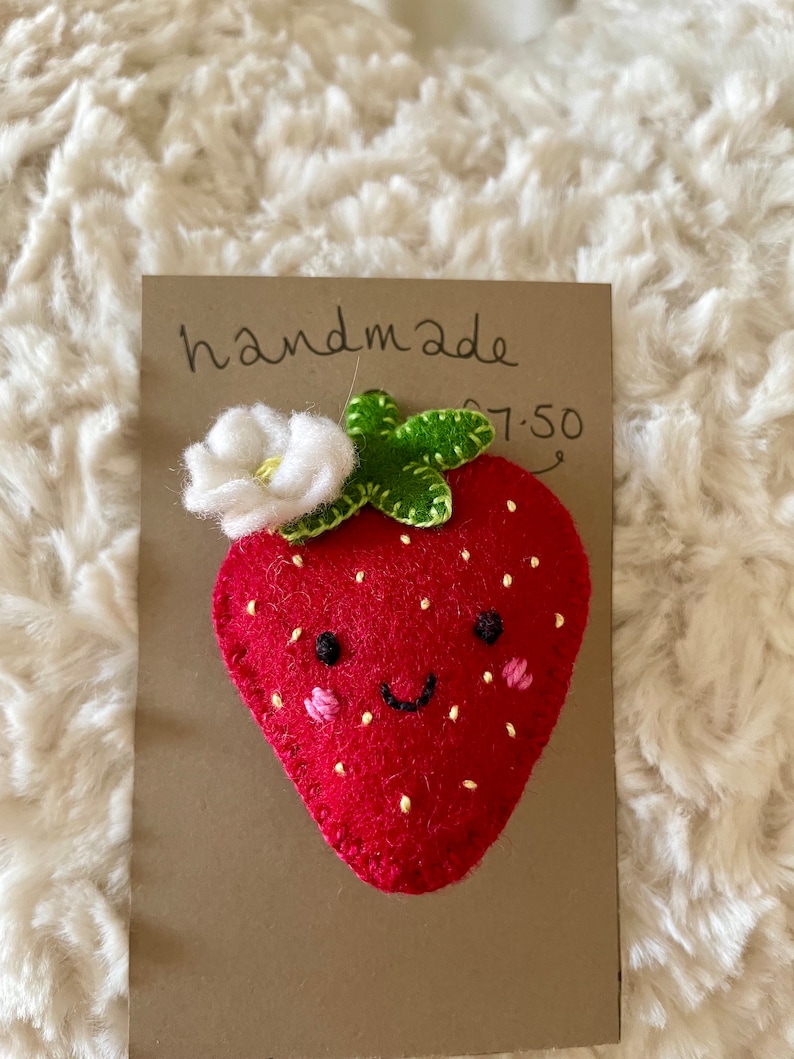 Strawberry Felt Pin Badge - Etsy