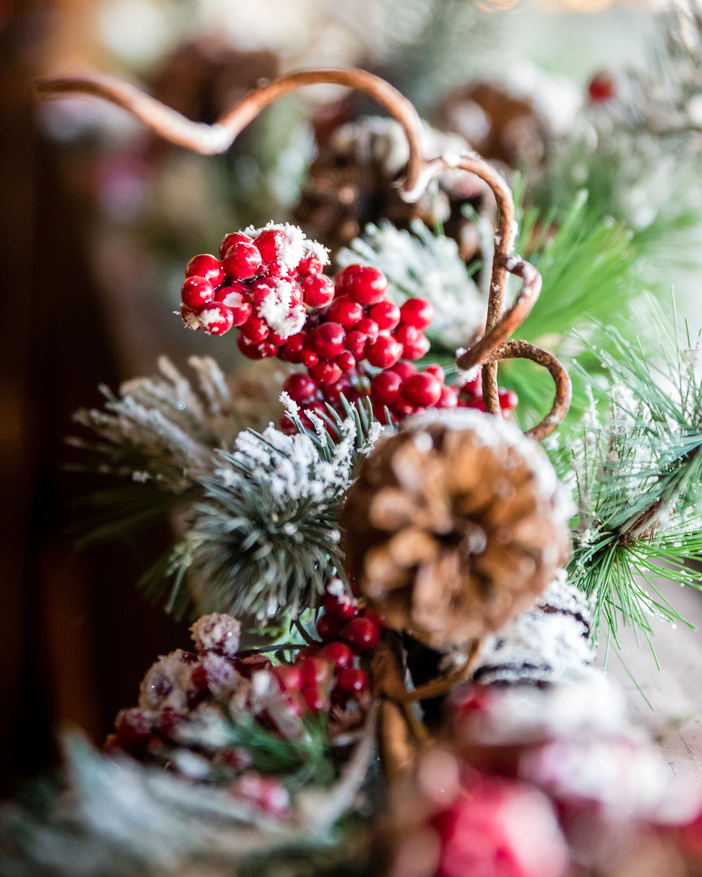 Christmas Holly Swag Printable Wall Art Christmas Holly Swag - Etsy