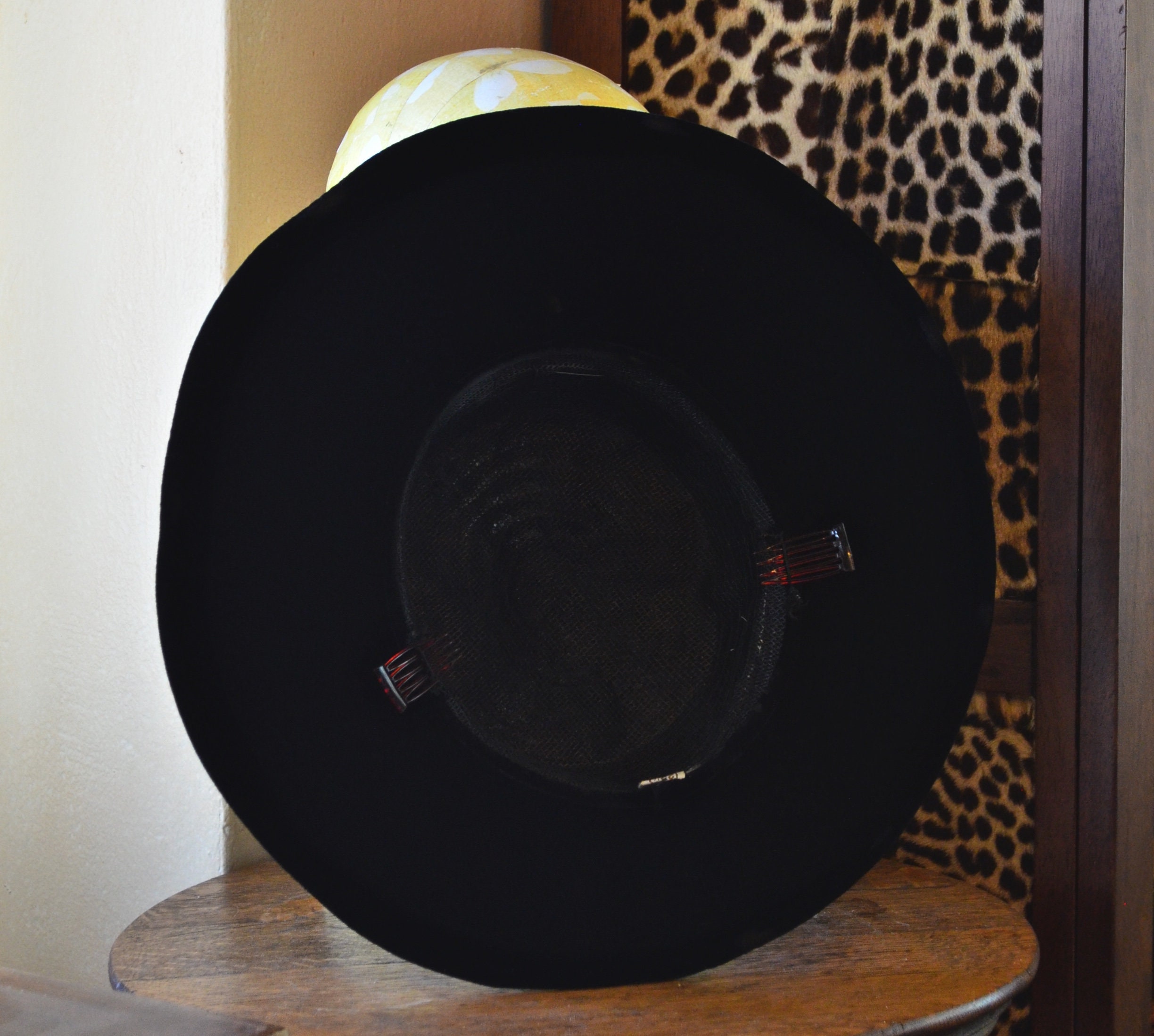1940s Wide Brim Cartwheel Hat ~ Black Velvet and Pleated Silk Crepe ...