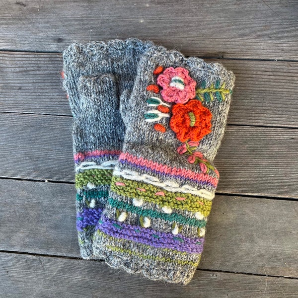 Embroidered Gloves - Etsy