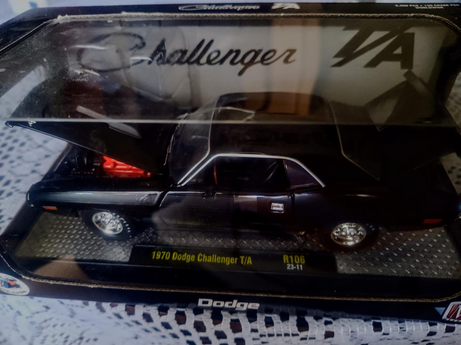 M2 Machines, 1970 Dodge Challenger T/A, 1:24 Scale Limited Edition ...