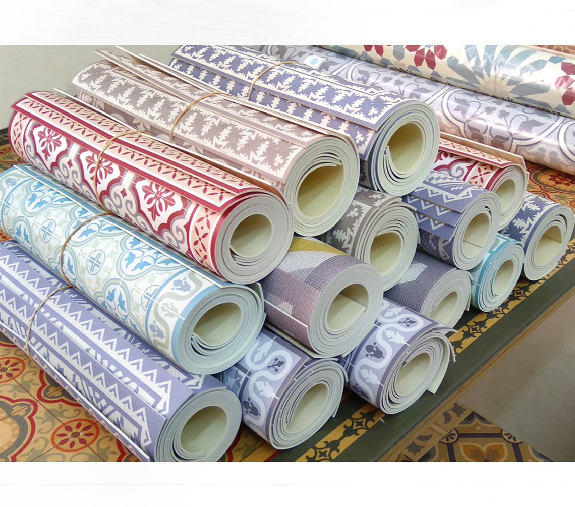 Vinyl Table Place Mats With Decorative Tile Design. Red and Green ...
