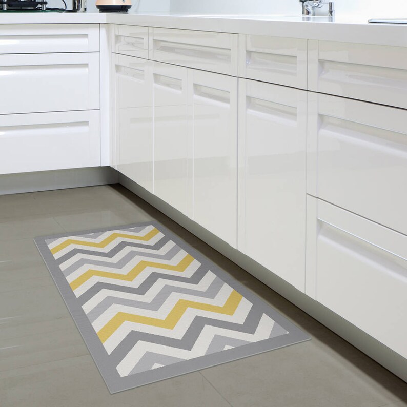 Chevron Area Tug, Linoleum Rug in Yellow and Grey. Printed Vinyl Rug ...