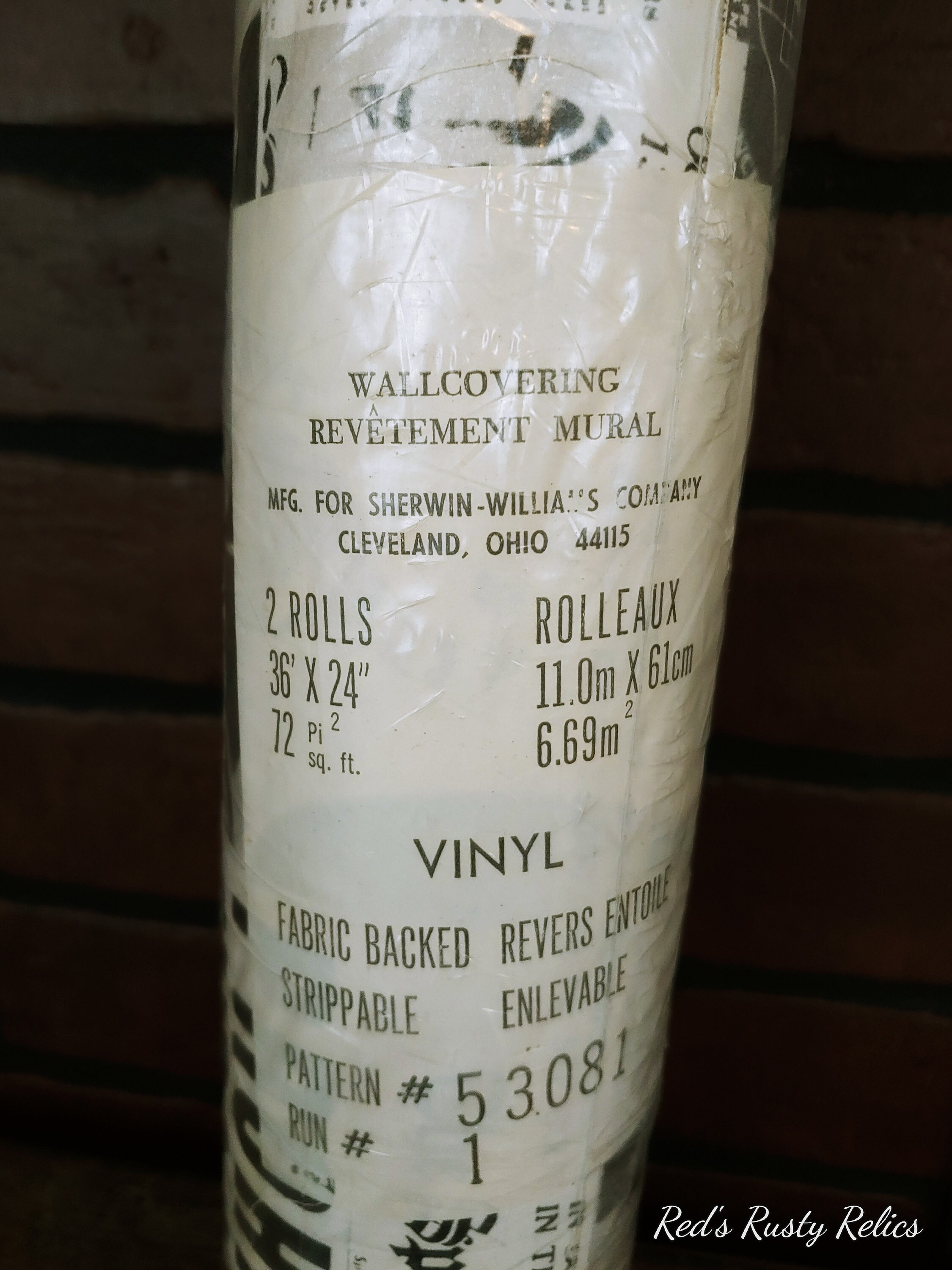 Vintage Newspaper Print Vinyl Wallpaper Wallcovering Revêtement Mural ...