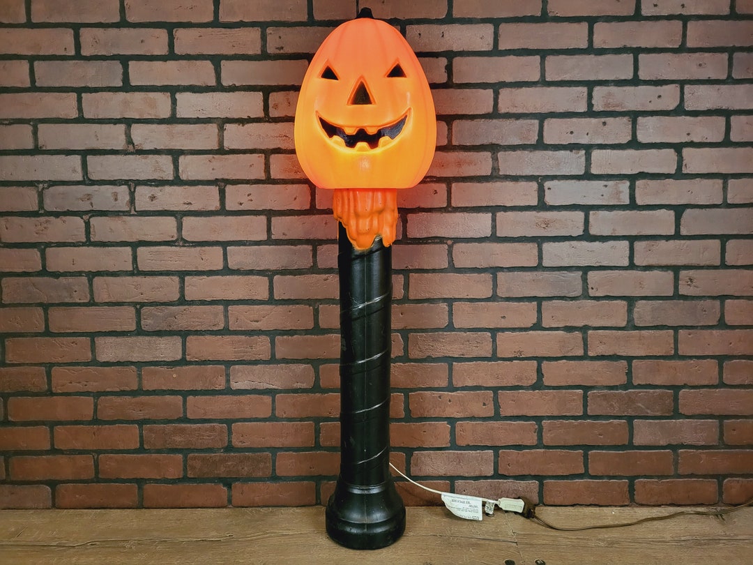 Vintage TPI Plastics Large Plastic Blow Mold Orange Lighted Pumpkin on ...