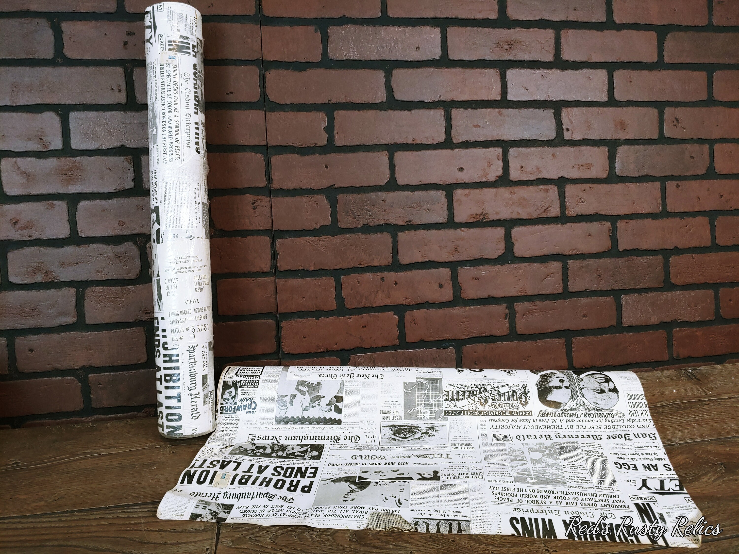Vintage Newspaper Print Vinyl Wallpaper Wallcovering Revêtement Mural ...