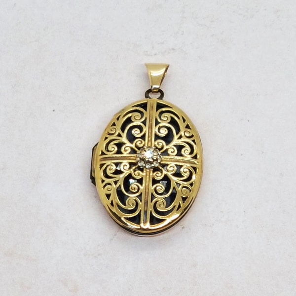 Filigree Locket - Etsy