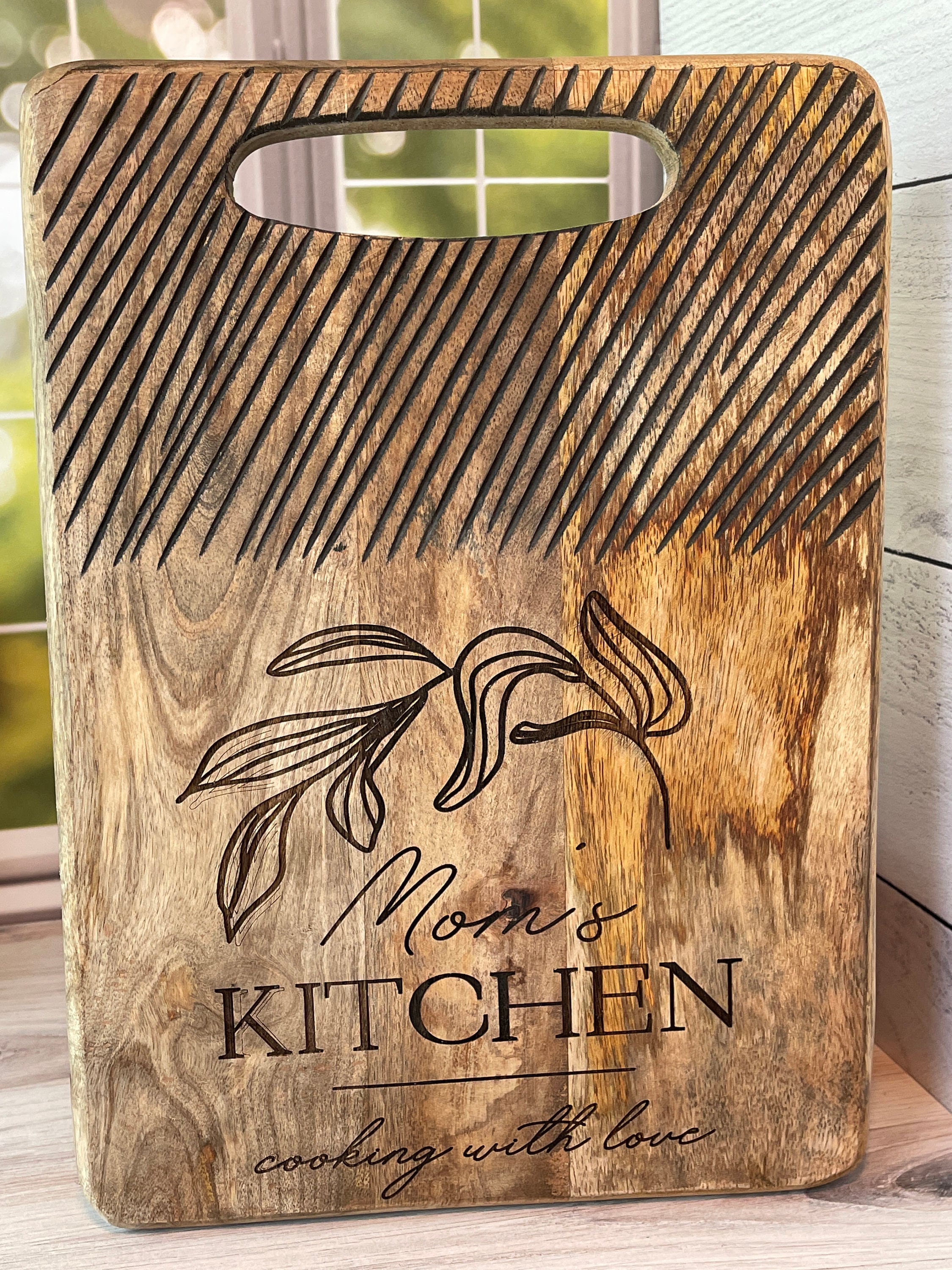 Mom's Kitchen, Engraved Cutting Board, Wood Cutting Board, Cheese Board ...