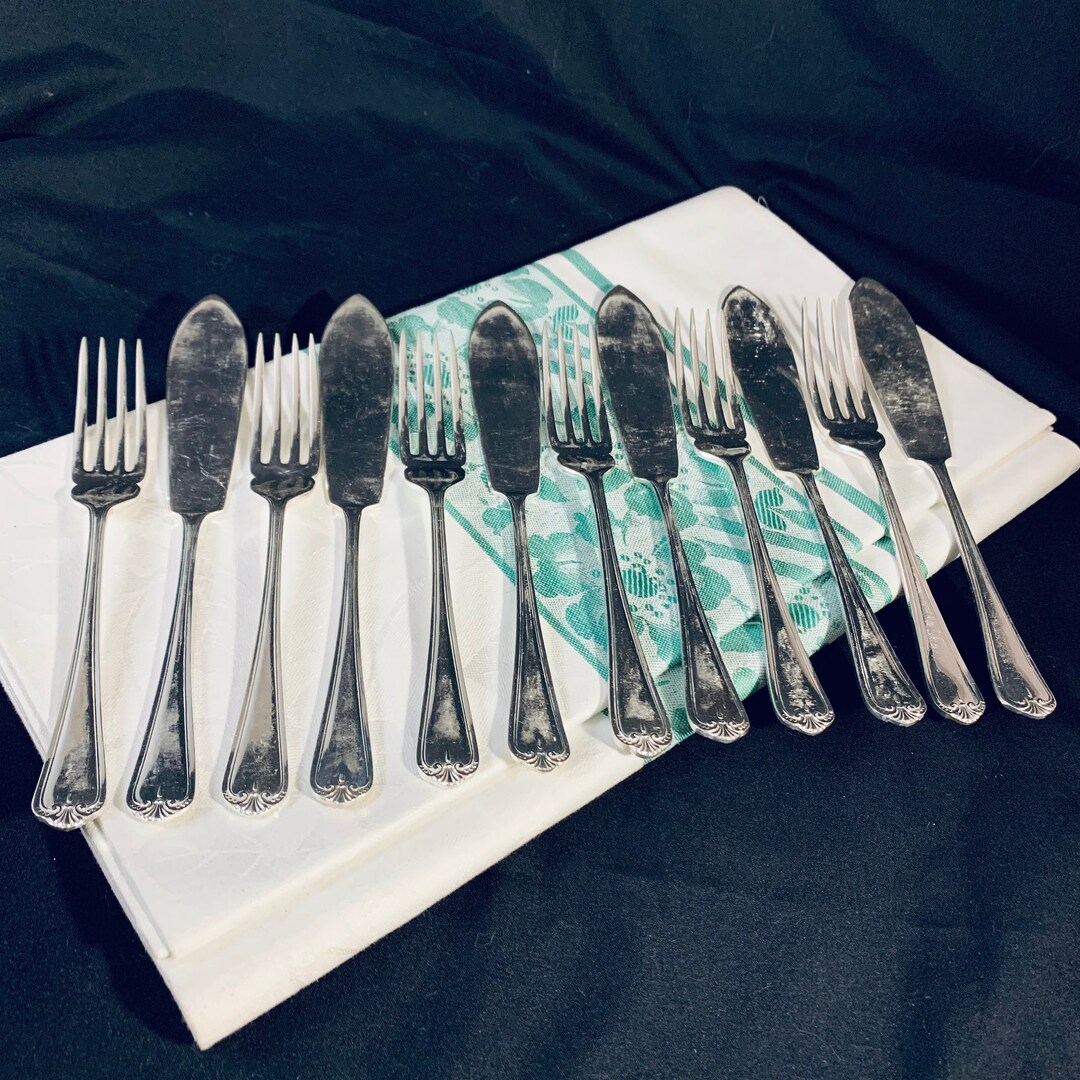 6 X Vintage English Silver Plate Fish Knives & Forks Jesmond Pattern ...