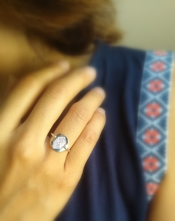 Personalized Ring Hidden Message Ring Geometric Diamond - Etsy