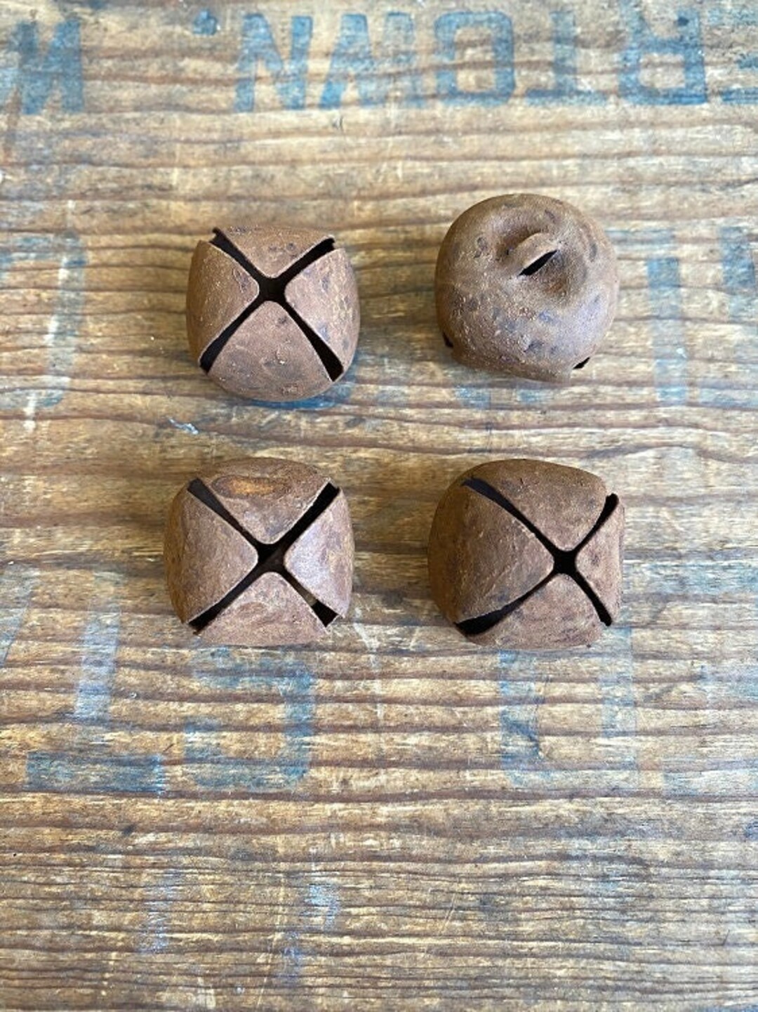 Rusty Tin Jingle Bells: 32mm Metal Embellishments (set of 4) - Etsy