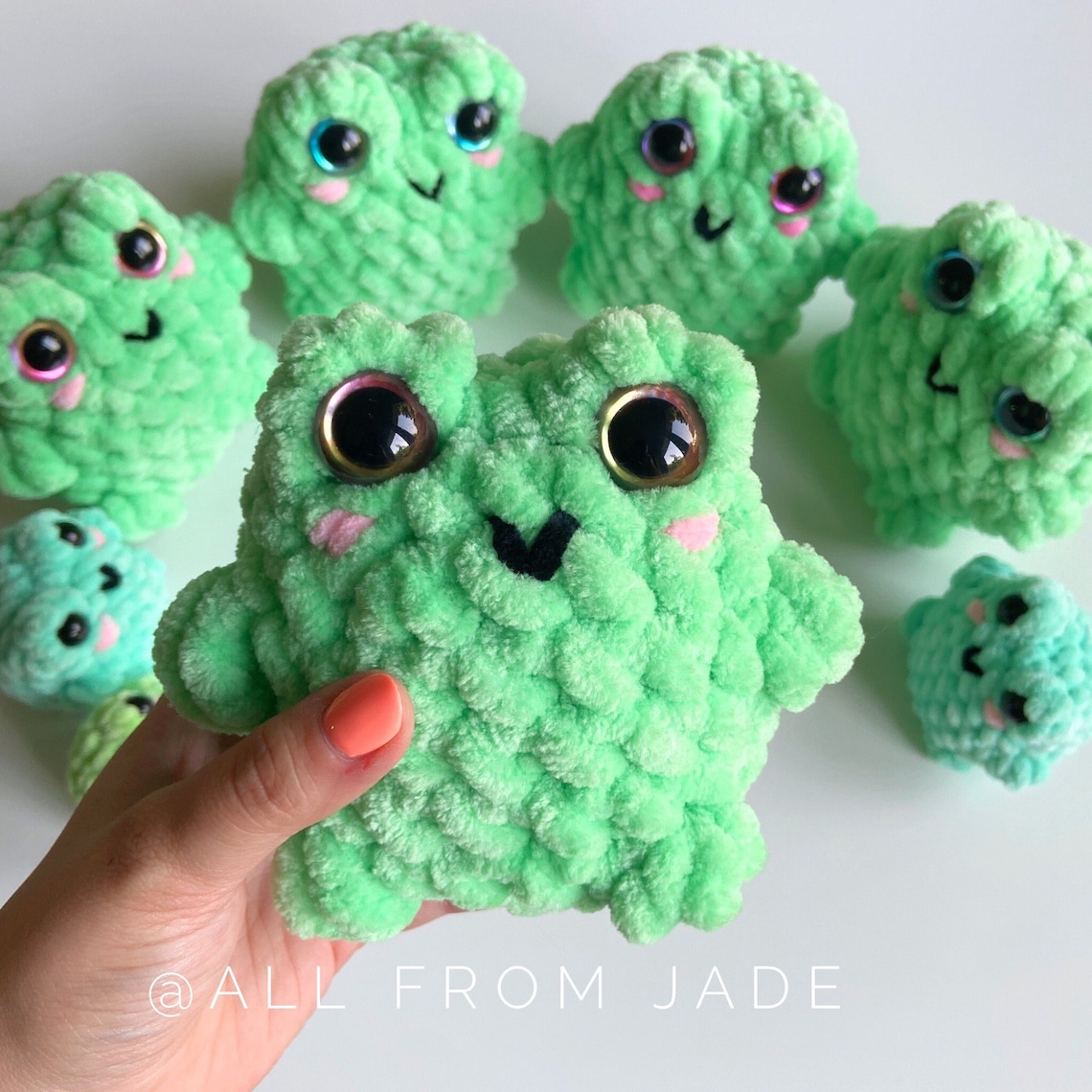 NO SEW Crochet PATTERN: Chubby Frog english/french - Etsy