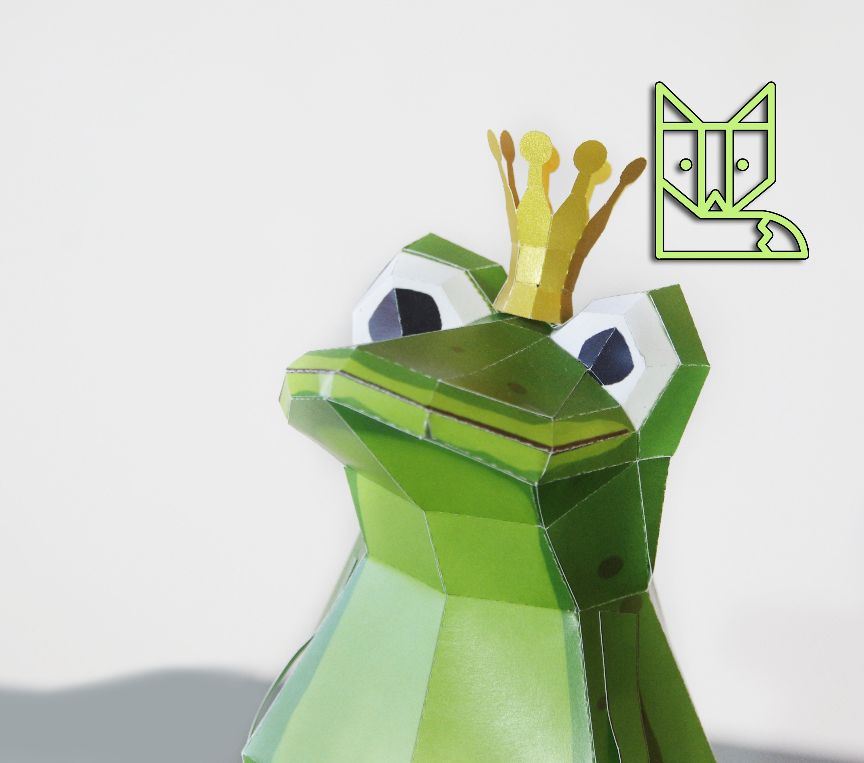 Frog King Papercraft Kit With Golden Crown - Etsy