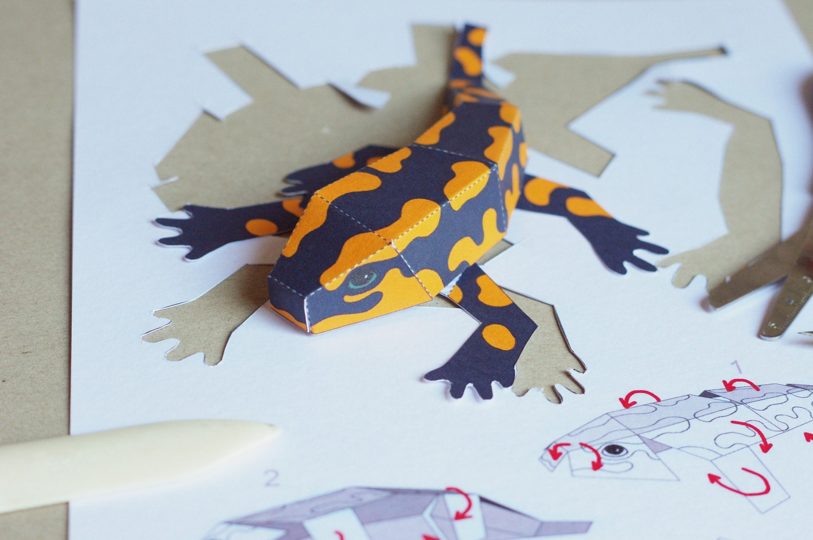 Salamander Papercraft Kit in Black and Yellow. DIY Salamander for ...