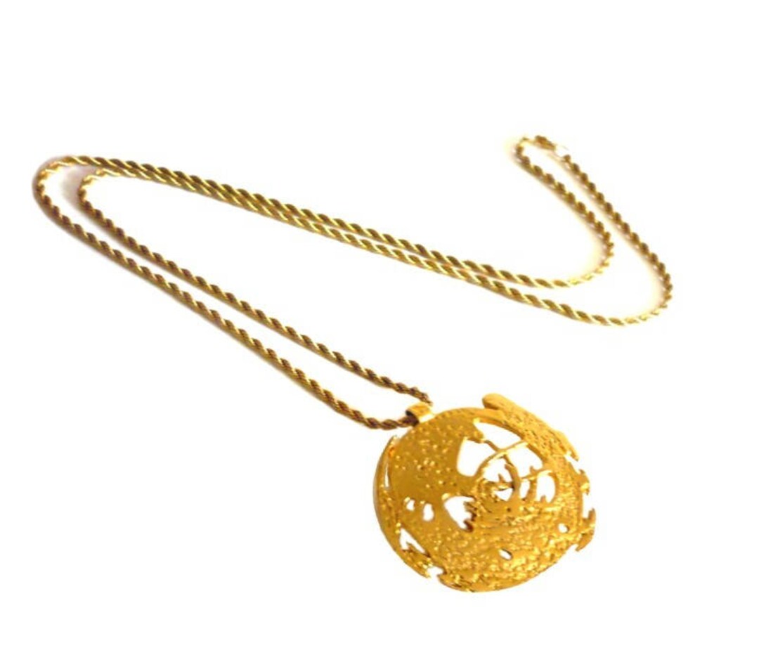 NINO CERRUTI Authentic Vintage Gold Plated Pendant Long Necklace/chain ...