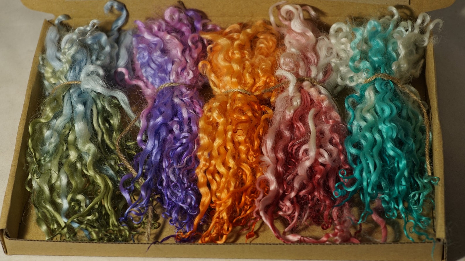 5 Colour Wool Locks Box for Felting Fibre Arts and Doll Hair - Etsy UK