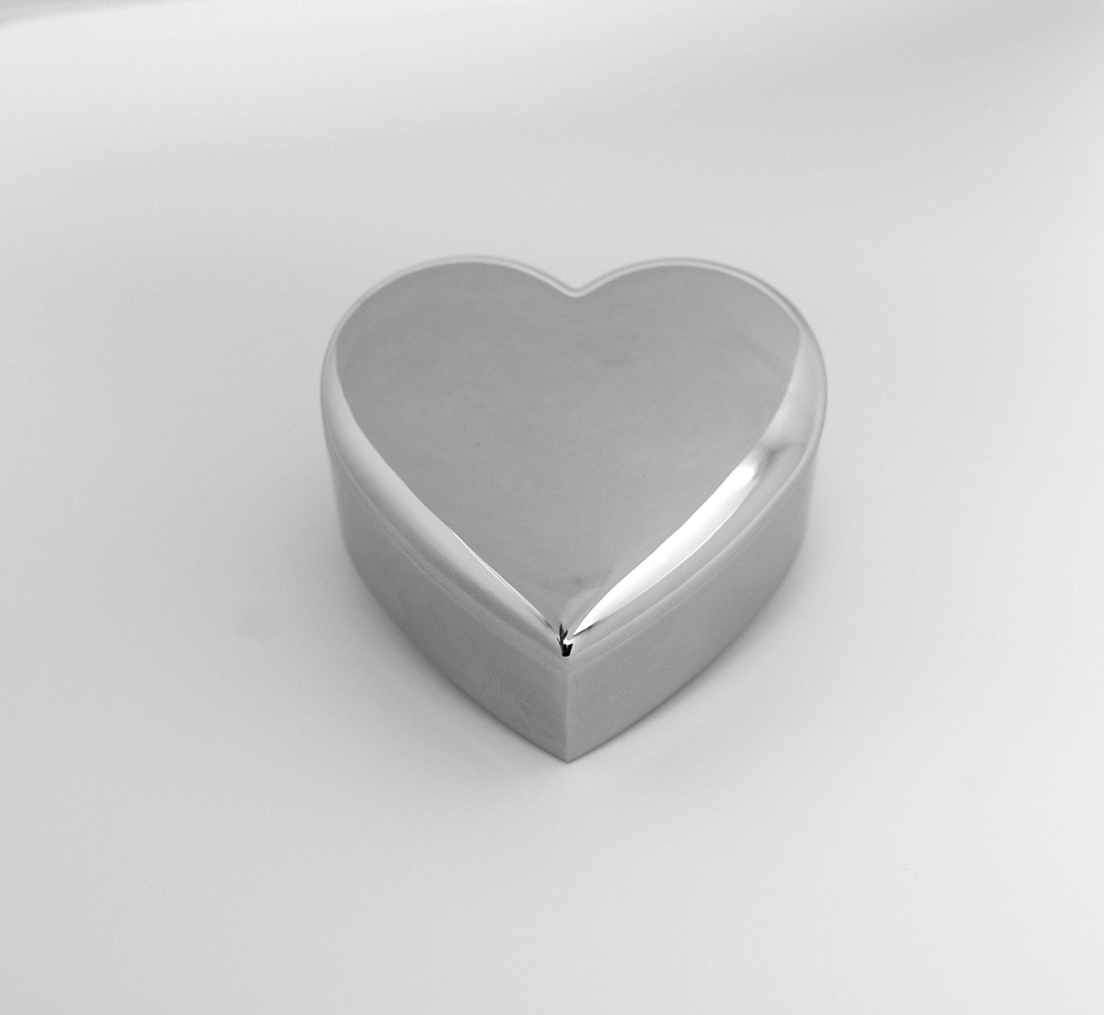 Monogram 3 Letter Heart Jewelry Box Engraved With Center Letter Larger ...