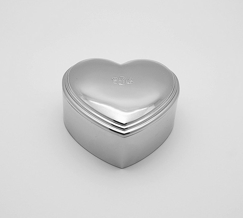 Personalized jewelry box Engraved heart jewelry box | Etsy