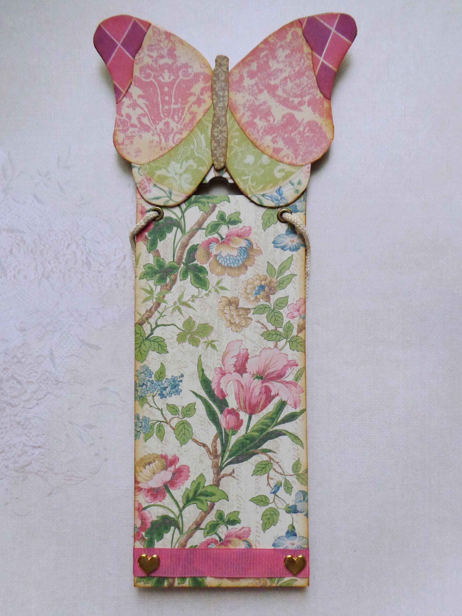 Butterfly and Flowers Hanging Notepad. Home, Kitchen, Office Wall Decor ...