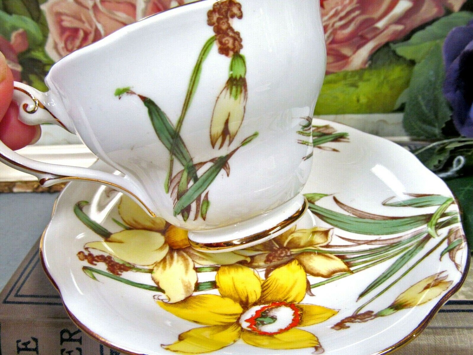 ROYAL STANDARD Tea Cup and Saucer Golden Gleam Pattern Teacup - Etsy