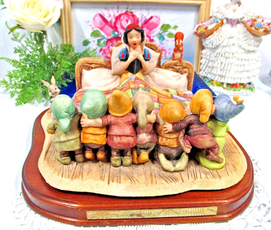 1980's Disney Snow White 7 Dwarfs Bed Porcelain Schmid 566/1500 Perfect ...