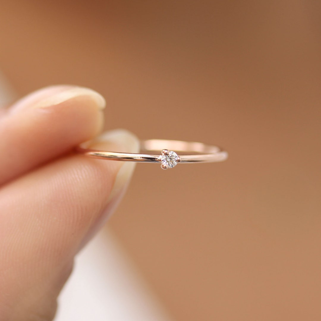 Ring Mit Kleinem Stein