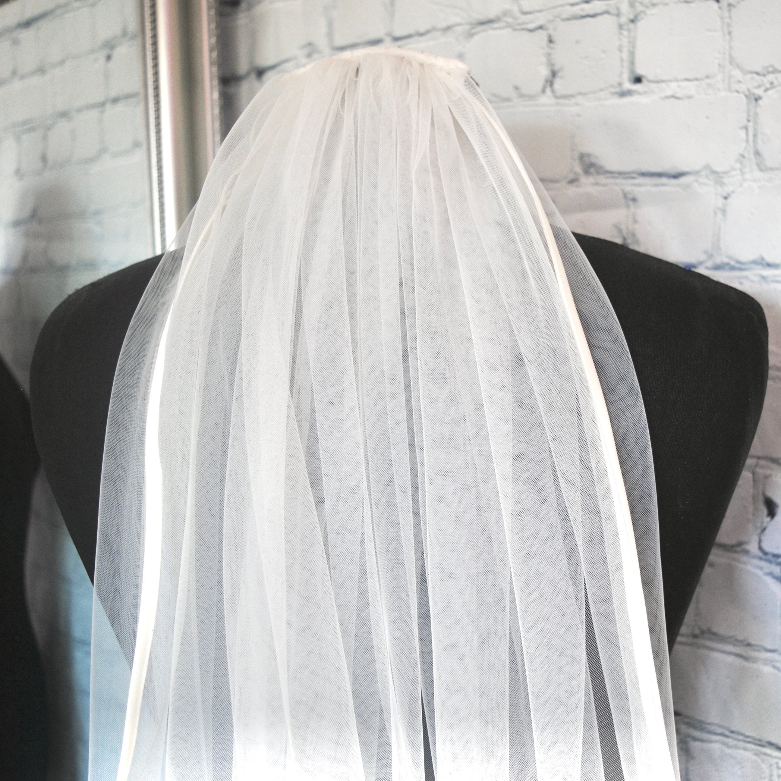 Bridal Veil Simple White Veil Ribbon Edge Veil Fingertip | Etsy