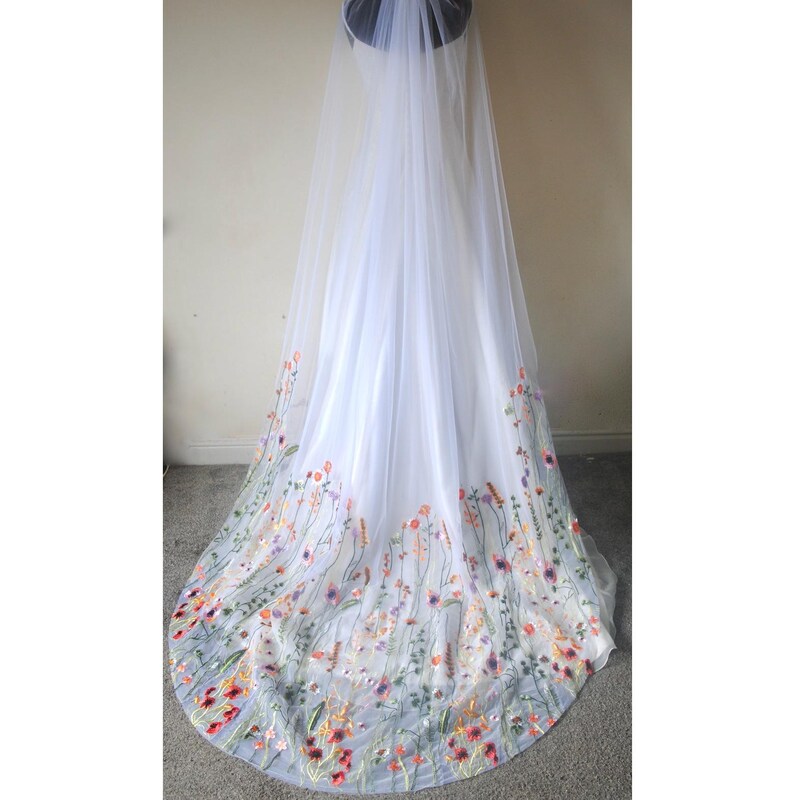 Floral Embroidered Veil - Etsy