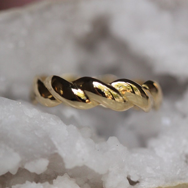 Twisted Wedding Band - Etsy