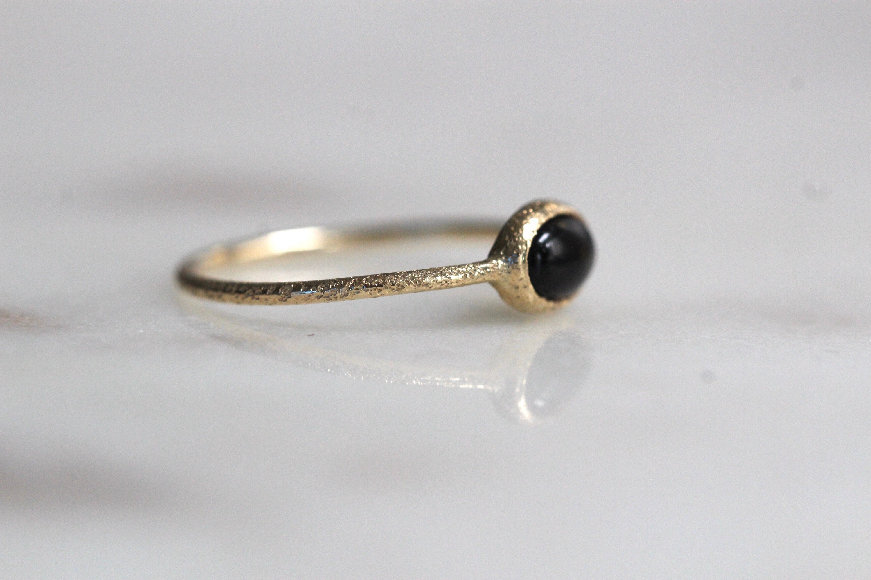 14K Gold Onyx Glitter Ring